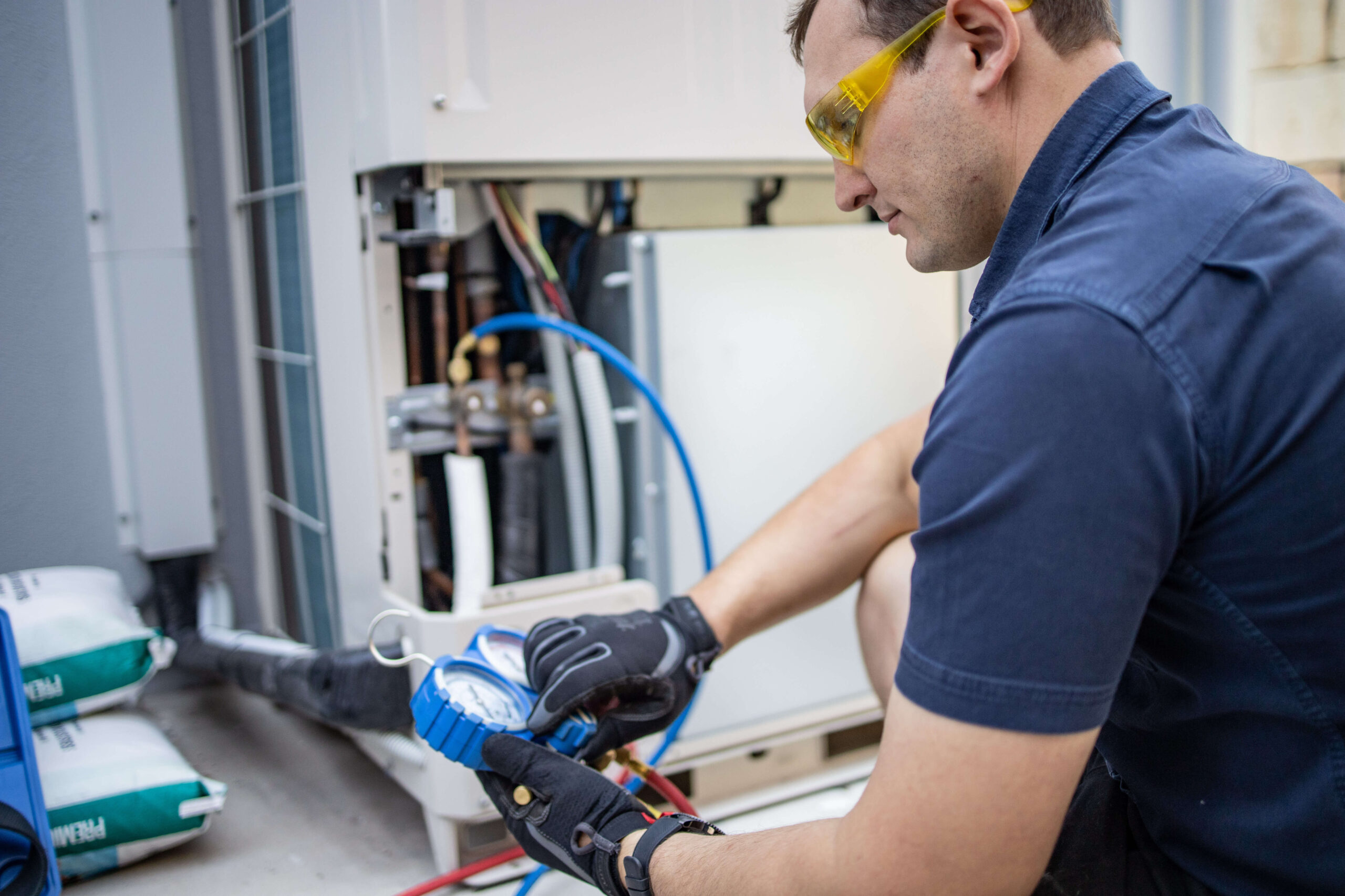 AIR CONDITIONER INSTALL FOR LARGE ROOMS | Fully Wired Electrical Services